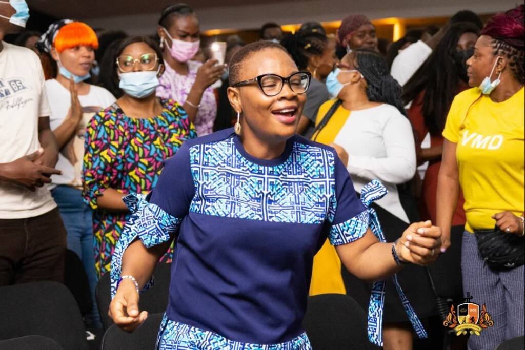 Cross-over service at The Covenant Temple Lekki – Poju Oyemade